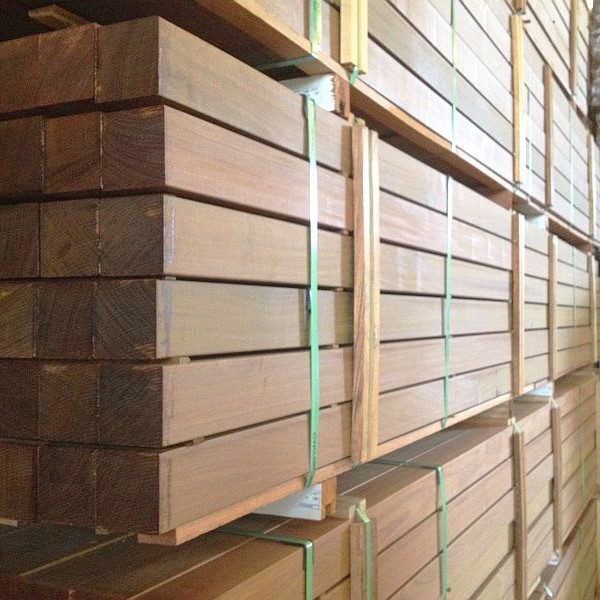 Hardhout Palen van 100% FSC hout - Van den Berg Hardhout