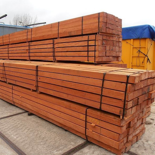 Hartholzbalken aus FSC-Holz - Van den Berg Hardhout
