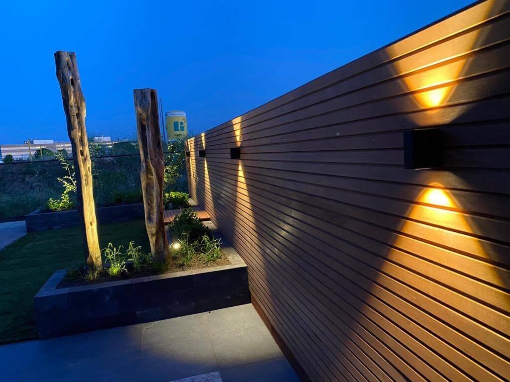 Louro Gamela schutting in tuin - Van den Berg Hardhout