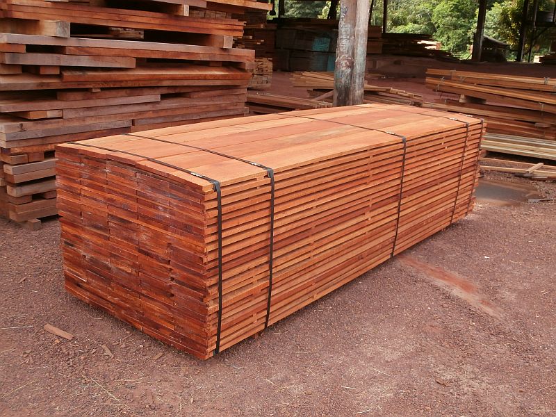 Hardhout planken van FSC hout - Van den Berg Hardhout