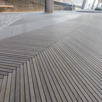 Wooden decking on city square - Van den Berg Hardhout