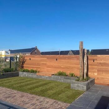 Louro Gamela schutting in tuin - Van den Berg Hardhout
